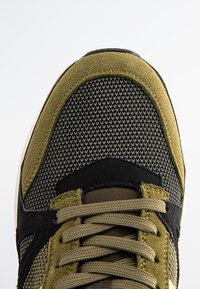 GANT DIMAZ - Sneaker low - olive/oliv - Zalando.de