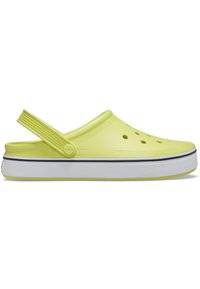 Crocs OFF COURT - Mules - citrus/yellow - Zalando