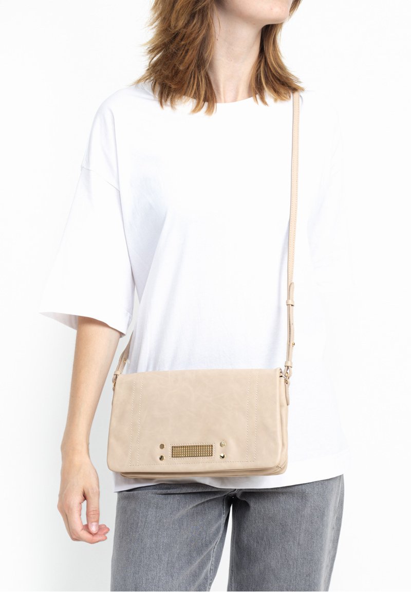 CLIO GOLDBRENNER COMUS CLASSIC - Schoudertas - sand/zandkleur - Zalando.be