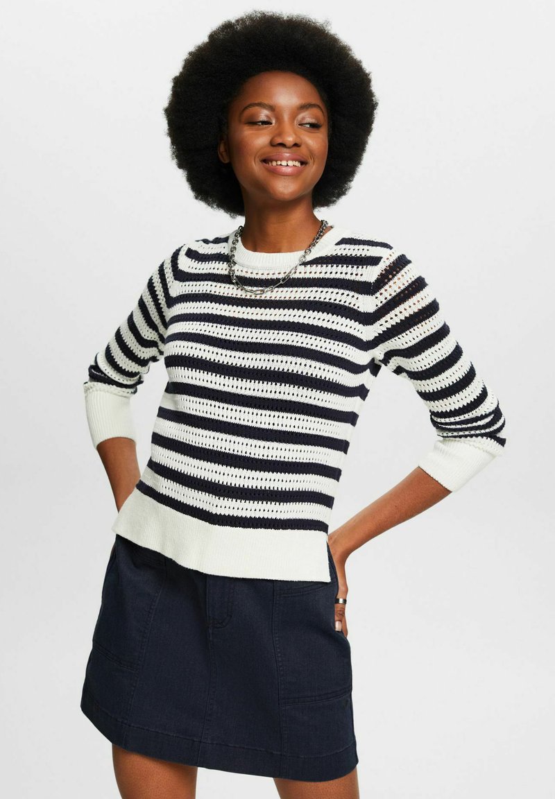 Esprit GESTREIFTER AUS LOCH - Strickpullover - off white/offwhite ...
