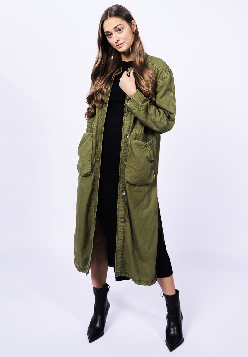 Freaky Nation LONG CALL UP - Leichte Jacke - safari/grün - Zalando
