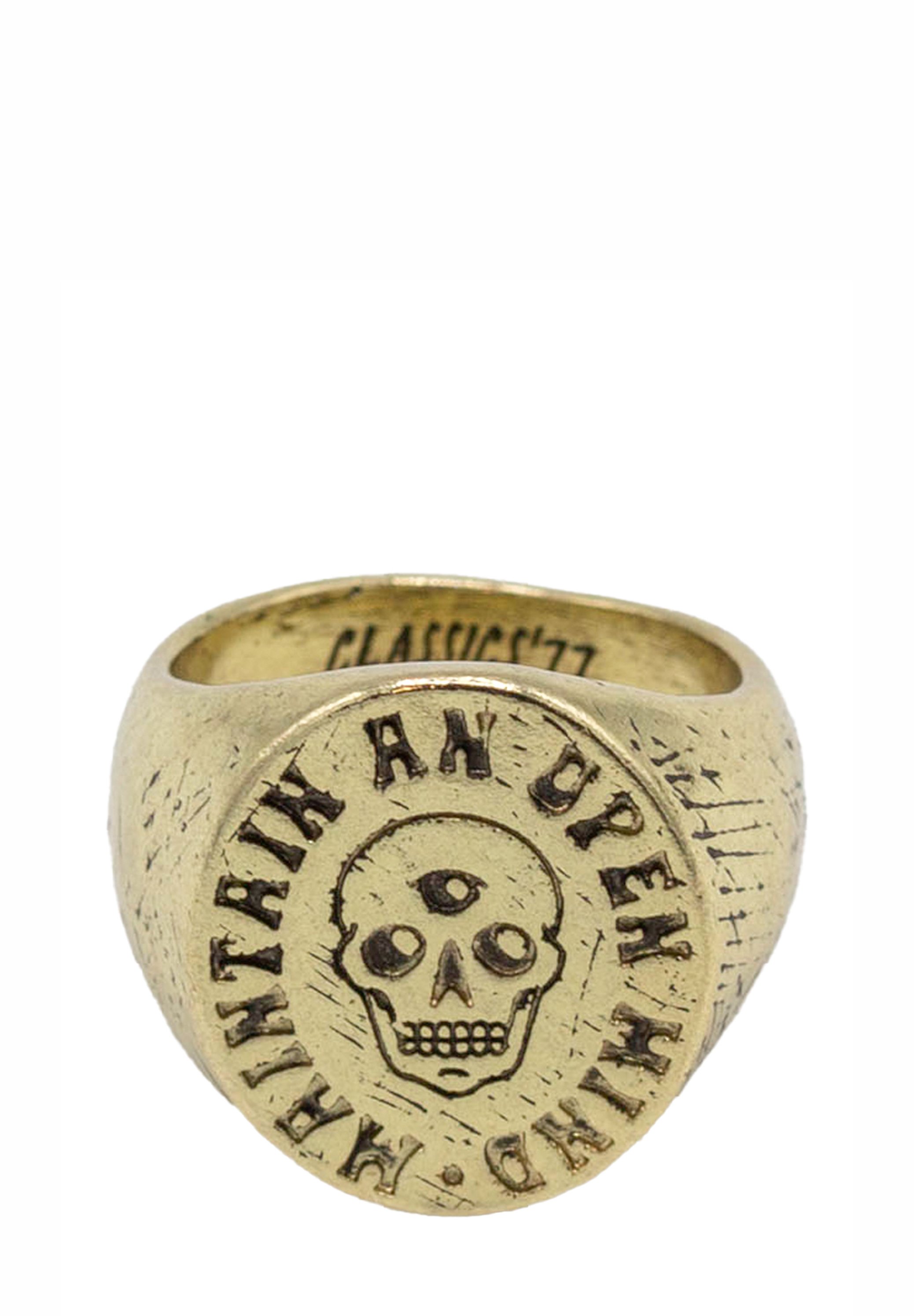 Skull signet ring store