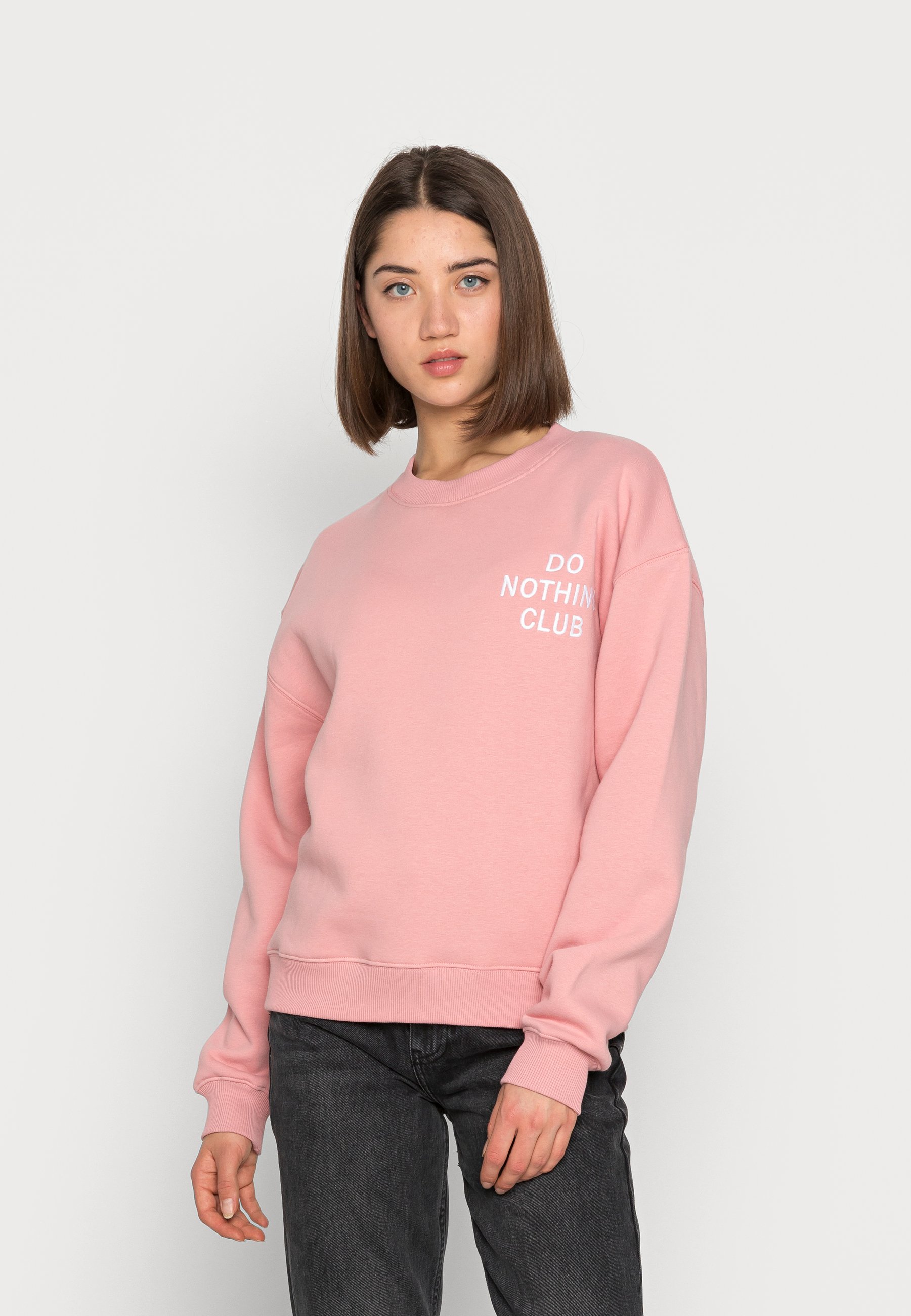 Teenager Krieg Joint pullover on vacation Würfel Einen Vertrag ...