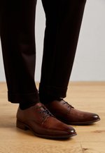 bugatti ZAVINIO - Lace-ups - cognac - Zalando.ie