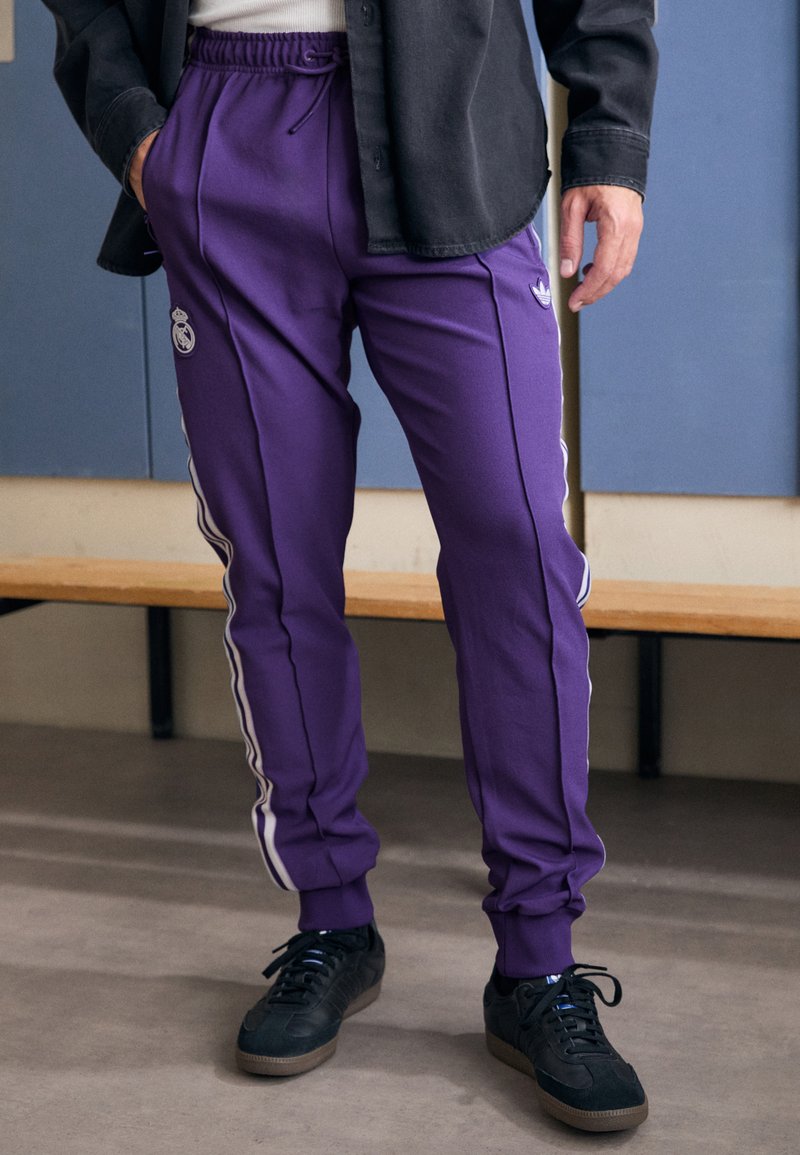 adidas Originals REAL MADRID ICON PANTS - Squadra - unity purple/viola ...