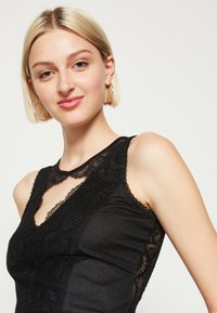 Morgan DUKE - Top - noir/schwarz - Zalando.ch