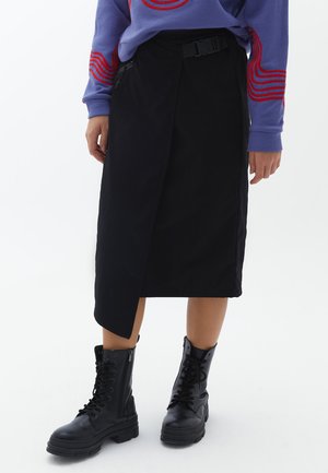 Caroll FRENCH BRAND FASHION ELEGANT MODERN - Jupe portefeuille - noir ...