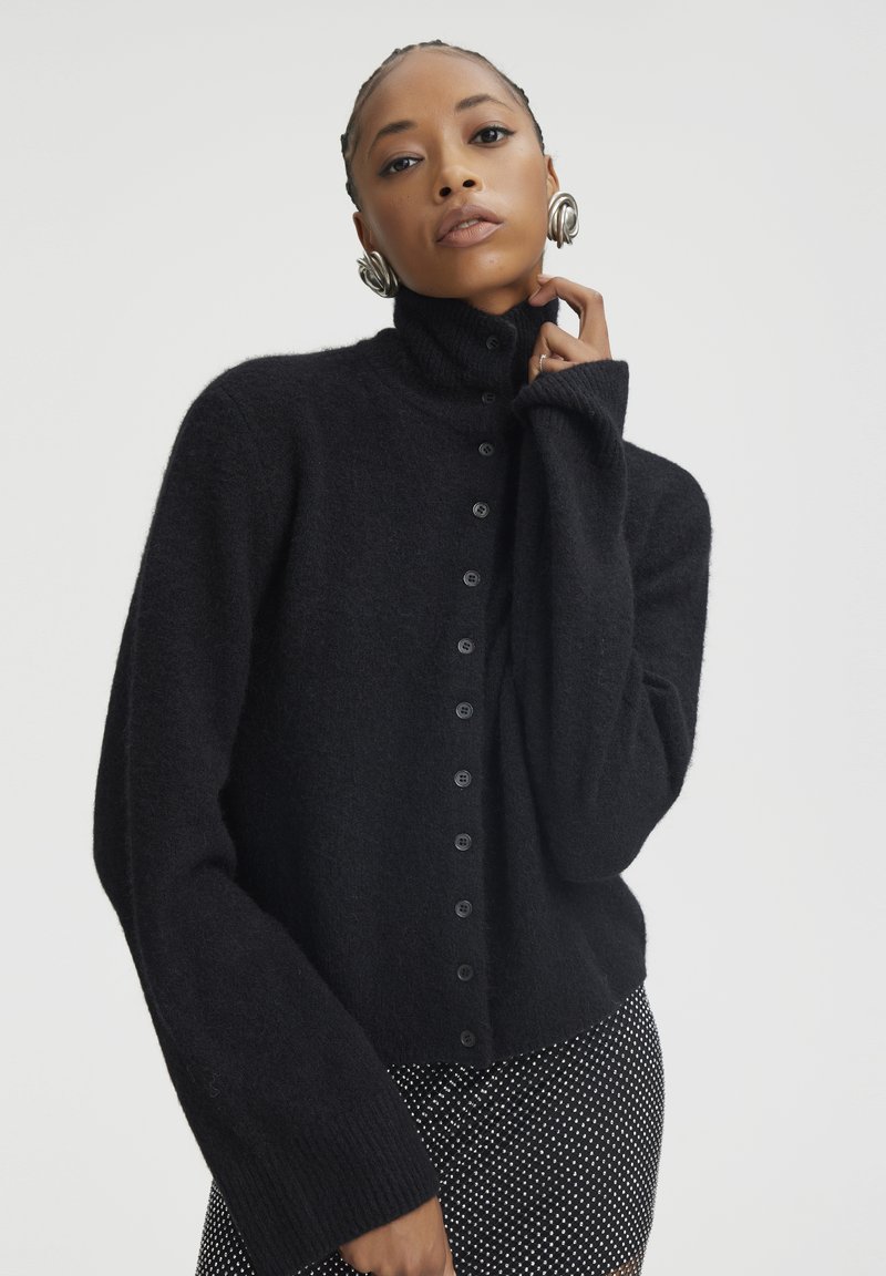 Gestuz ALPHAGZ HIGH NECK - Cardigan - Black/sort - Zalando.dk