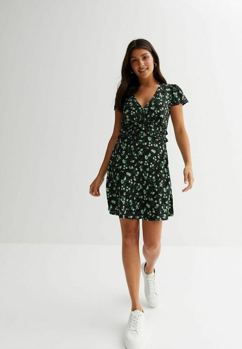 New Look FLORAL SPOT FRILL SLEEVE - Jurk - black pattern/groen - Zalando.nl