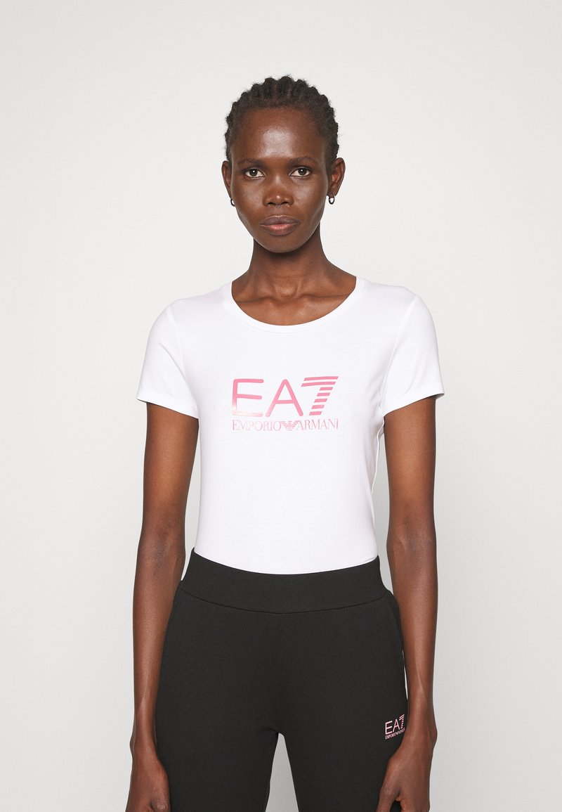 EA7 Emporio Armani Print T-shirt - white/pink/white - Zalando.de