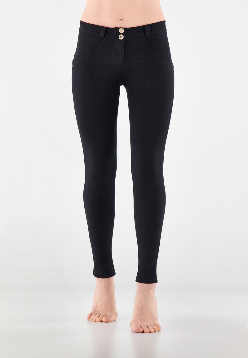 Freddy PUSH UP WR UP SKINNY ORGANICO VITA - Pantaloni - nero/nero denim ...