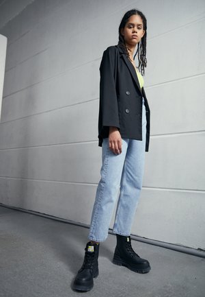 Buffalo VEGAN ASPHA MID - Platform ankle boots - black - Zalando.co.uk