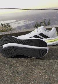 adidas Performance GALAXY 7 - Scarpe da corsa su strada - cloud white ...