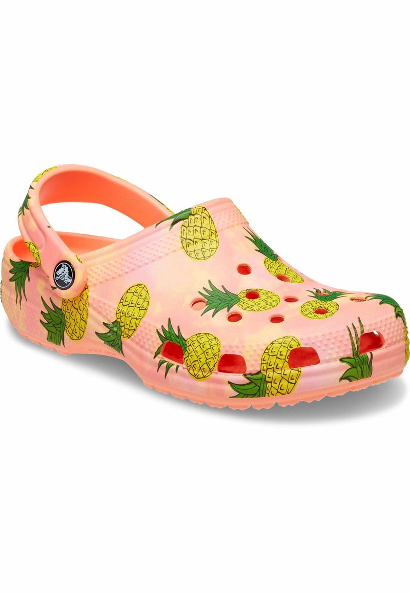 Crocs CLASSIC RETRO RESORT CLOG - Zuecos - papaya multi/albaricoque ...