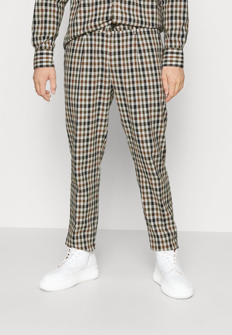 forét POND SUIT PANTS CHECK - Stoffhose - brown/braun - Zalando.at