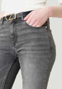 zero STYLE SEATTLE INCH - Slim fit jeans - dark grey used denim/grijs ...