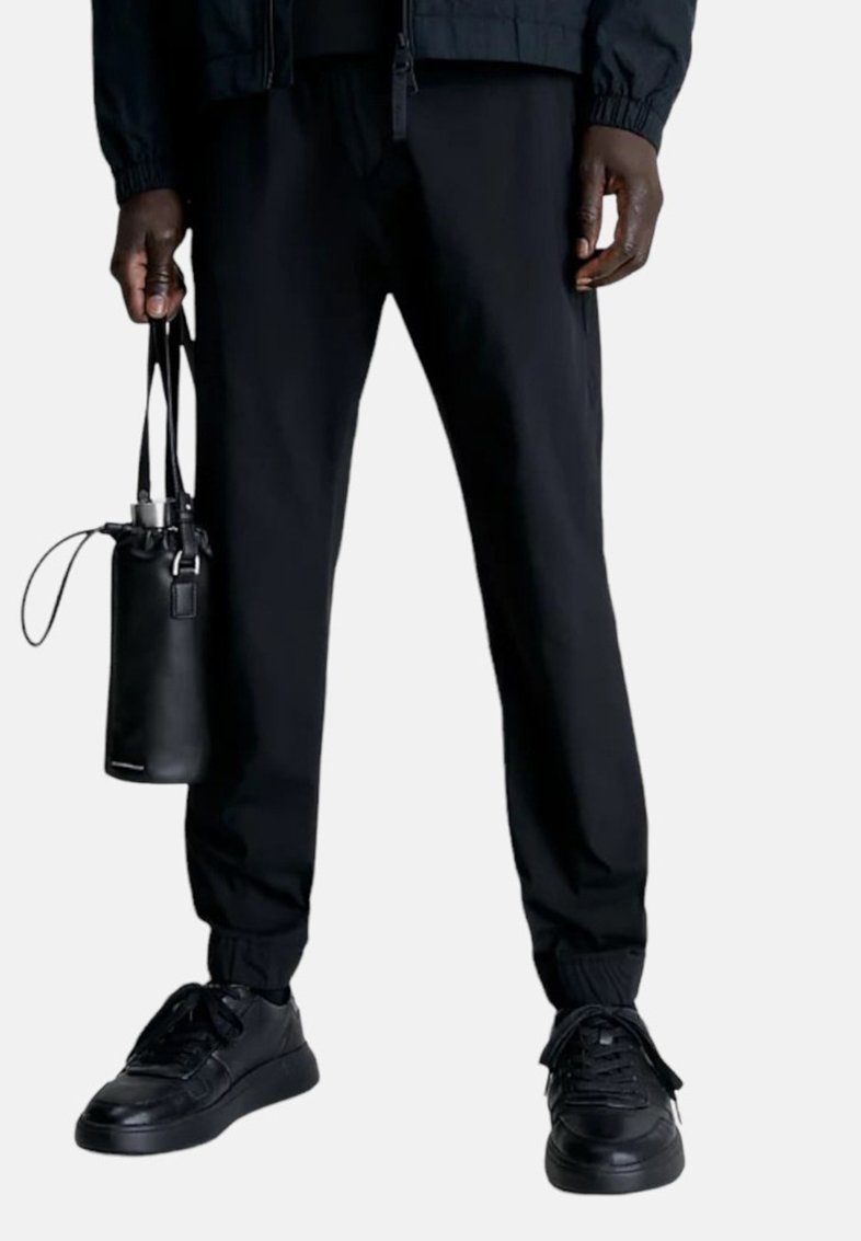 Calvin Klein Jogginghose Nero Schwarz Zalando At