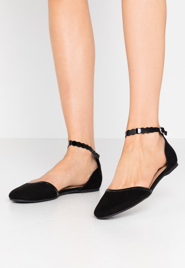 Baleriny z paskiem z bezpłatną dostawą w ZALANDO!