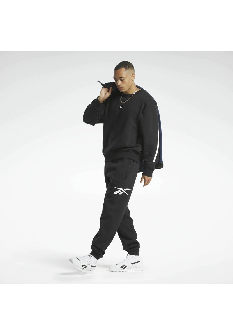Reebok Classic CLASSICS PROUD - Tracksuit bottoms - black chalk/black ...