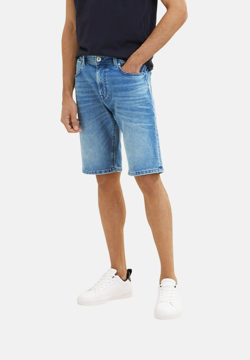 TOM TAILOR JOSH - Denim shorts - mid stone wash denim/blue denim ...