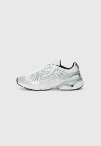 Under Armour SOLA - Trainers - white/metallic silver-coloured/ galaxy ...