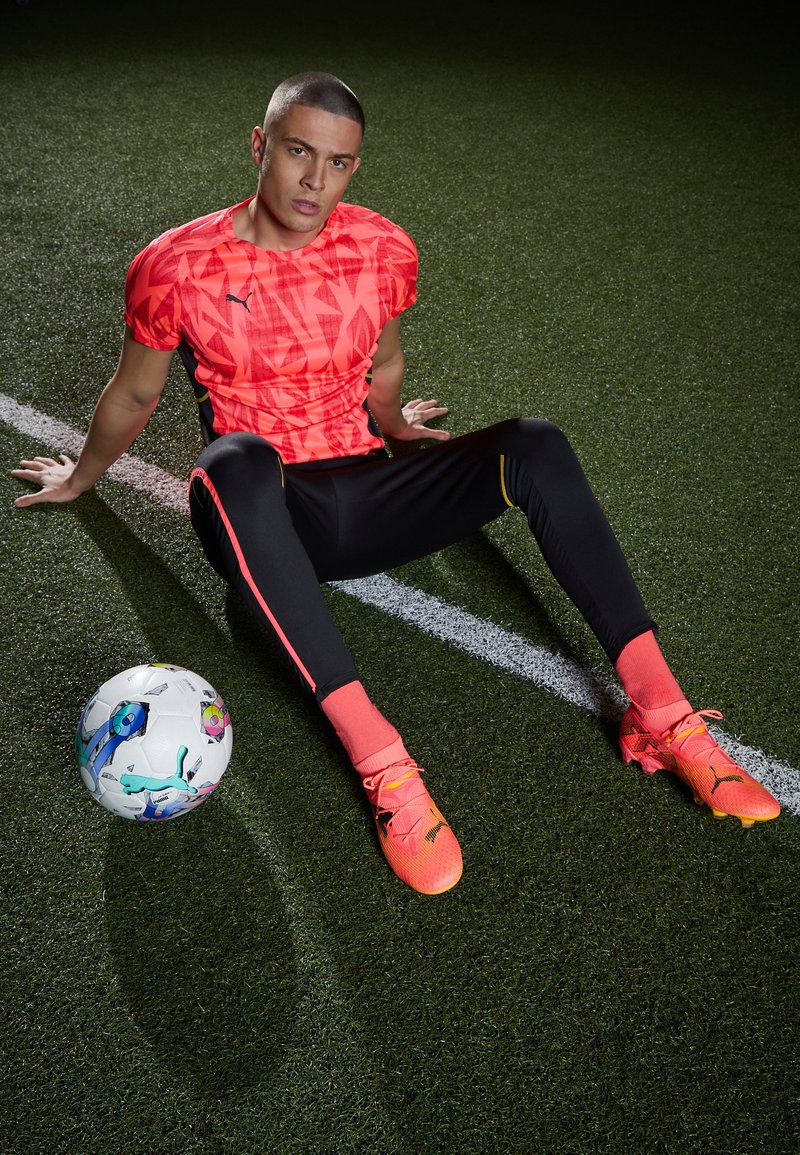 Puma FUTURE 7 ULTIMATE FG/AG - Fotballsko - sunset glow/black/sun ...