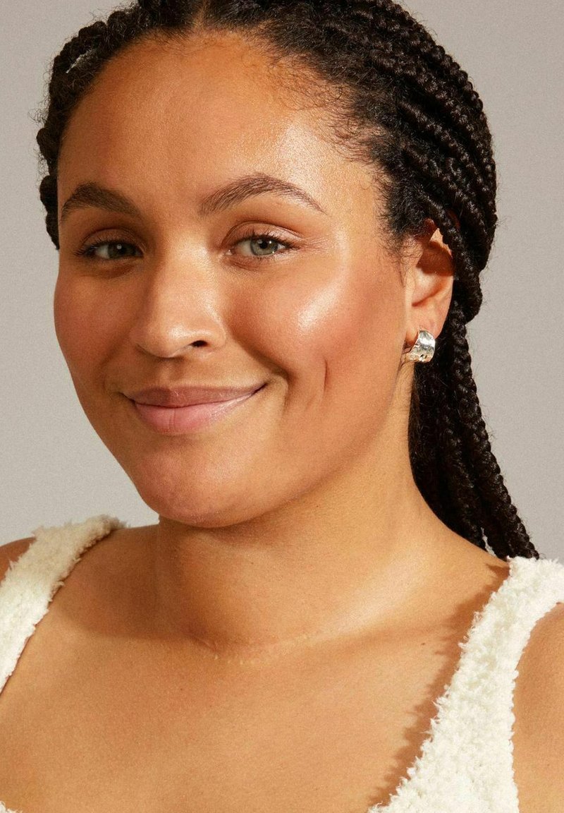 Pilgrim BRENDA HOOPS - Oorbellen - silver plated/zilverkleurig - Zalando.nl