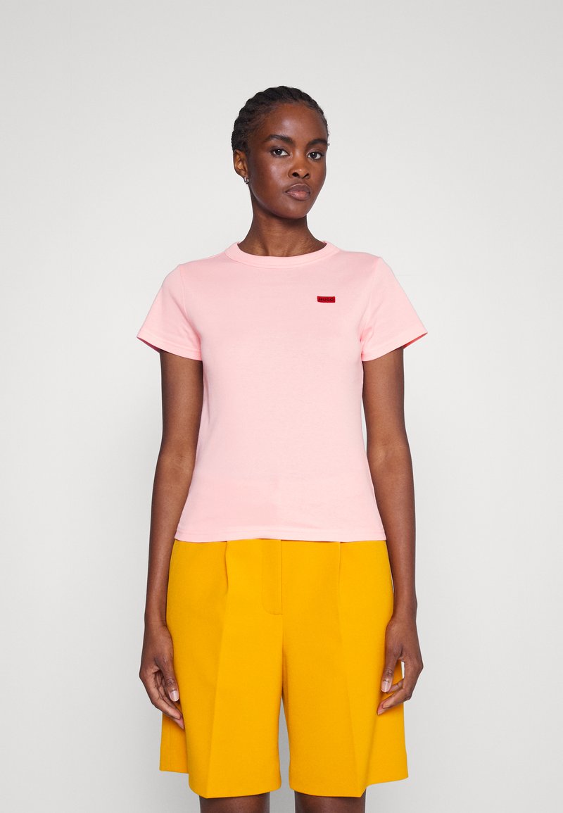 HUGO CLASSIC TEE - Jednoduché tričko - light/pastel pink/více barev ...