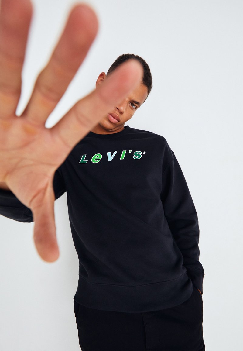 Levi's® RELAXED GRAPHIC CREW - Sportinis megztinis - caviar/juoda ...