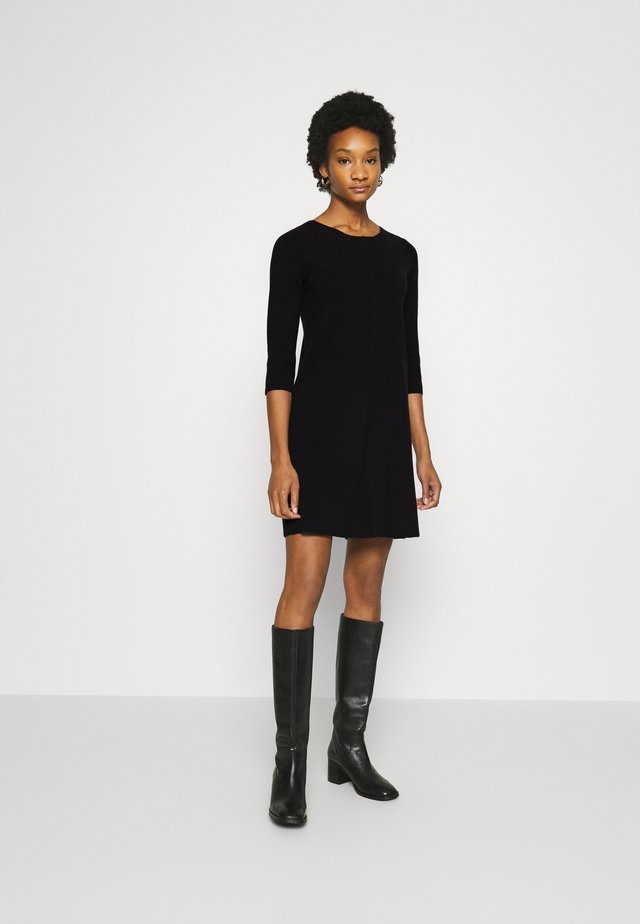 Benetton Kleider online | Entdecke dein neues Kleid | ZALANDO