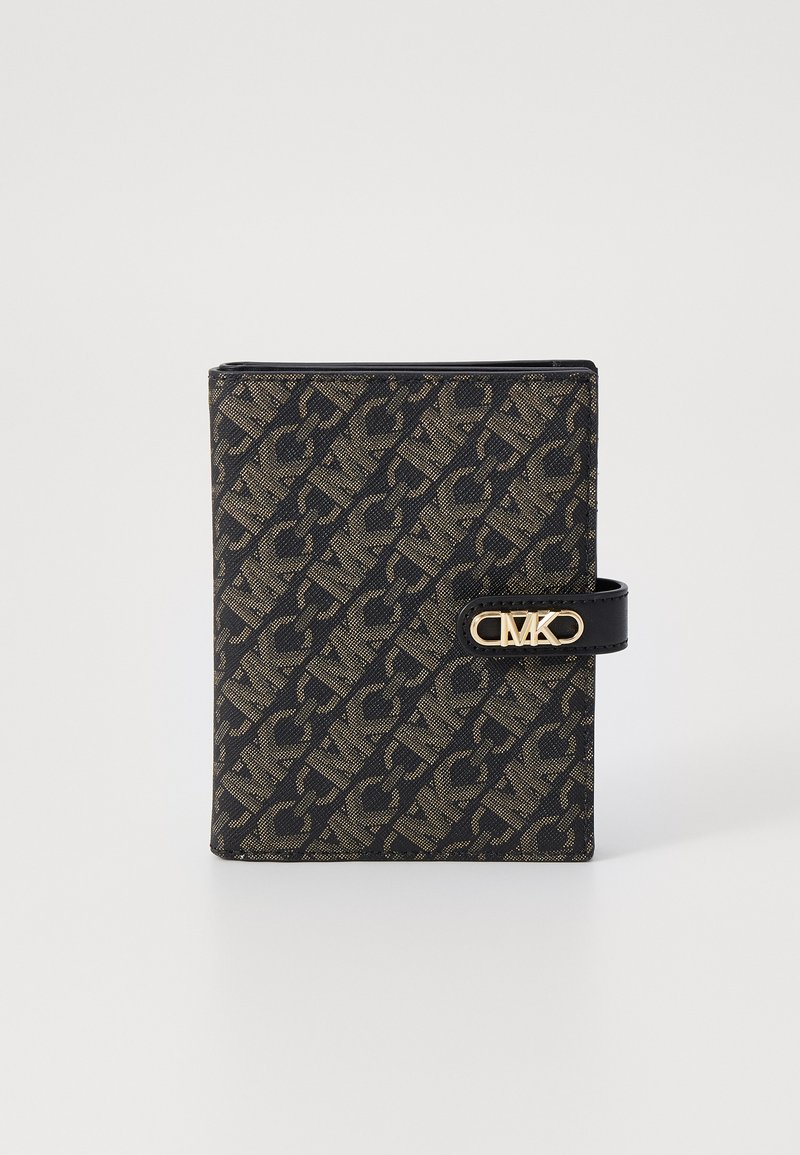 MICHAEL Michael Kors EMPIRE TAB PASSPORT WALLET - Geldbörse - black ...
