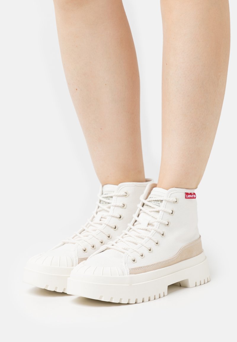 Levi's® PATTON - Vysoké tenisky - off white/sivobiela - Zalando.sk