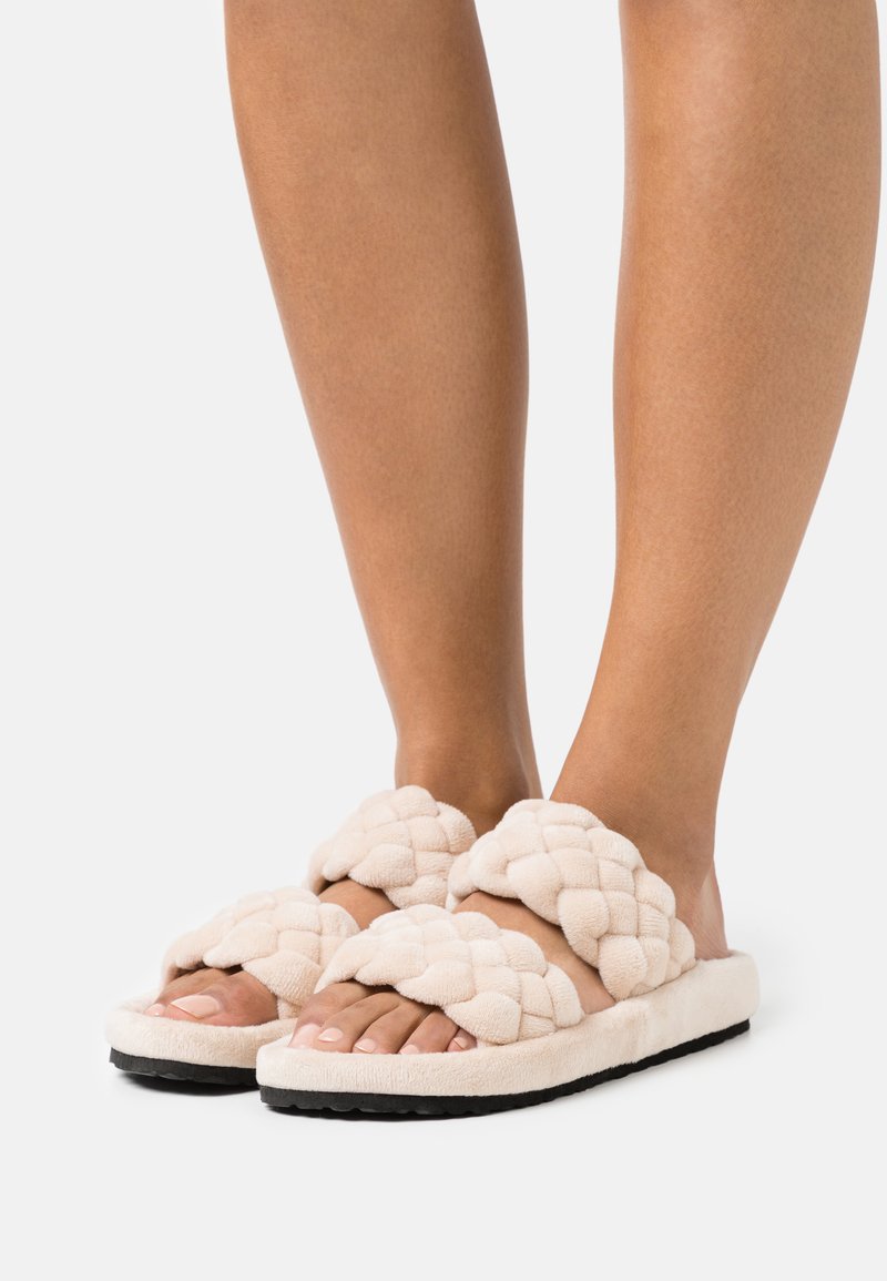 L37 Kapcie/beżowy - Zalando.pl