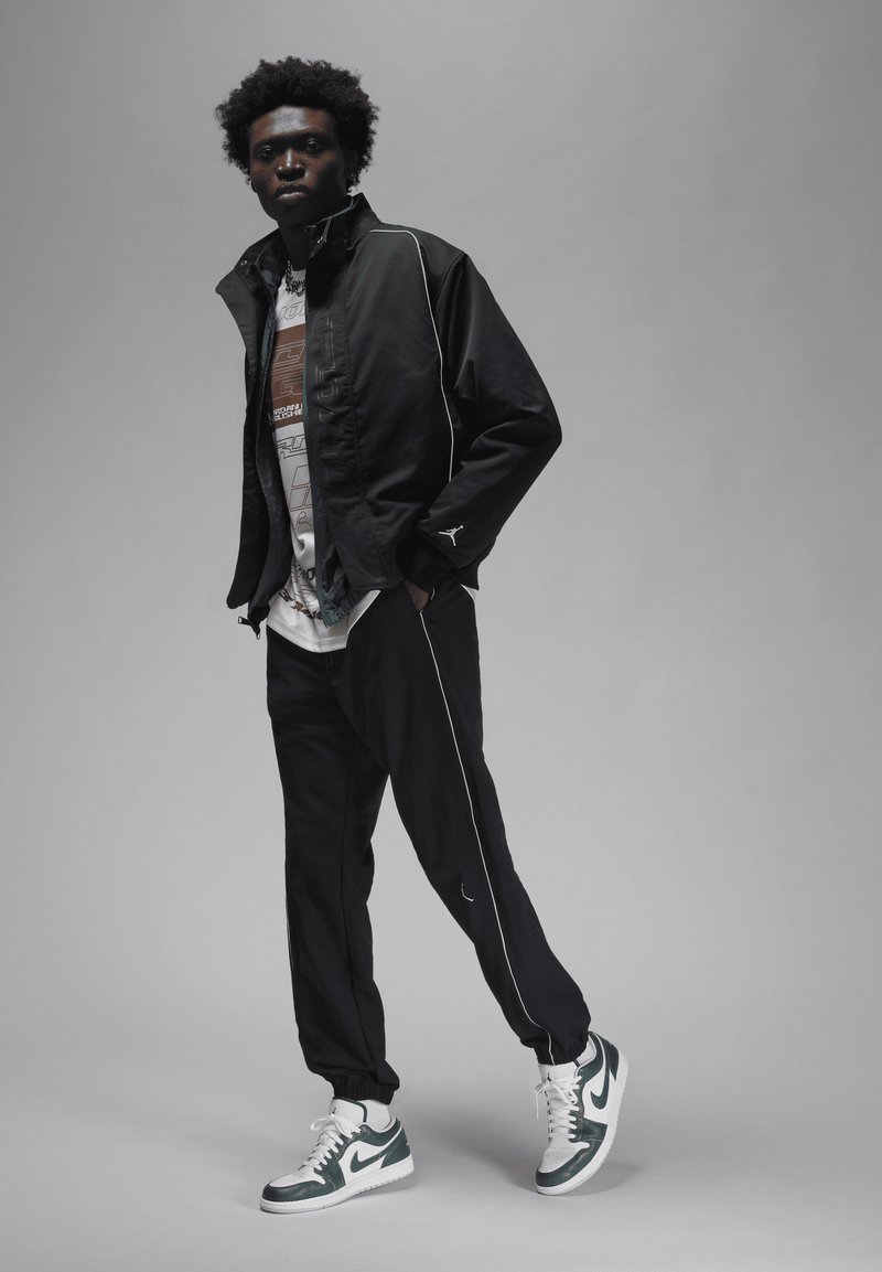 Jordan AIR JORDAN 1 LOW SE - Edzőcipő - oxidized green oxidized green ...