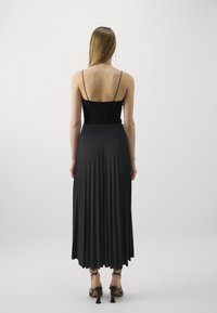 Anna Field Tall A-line skjørt - black/svart - Zalando.no
