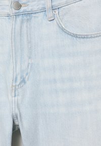 PULL&BEAR Straight leg -farkut - light blue denim/vaaleansininen denim ...