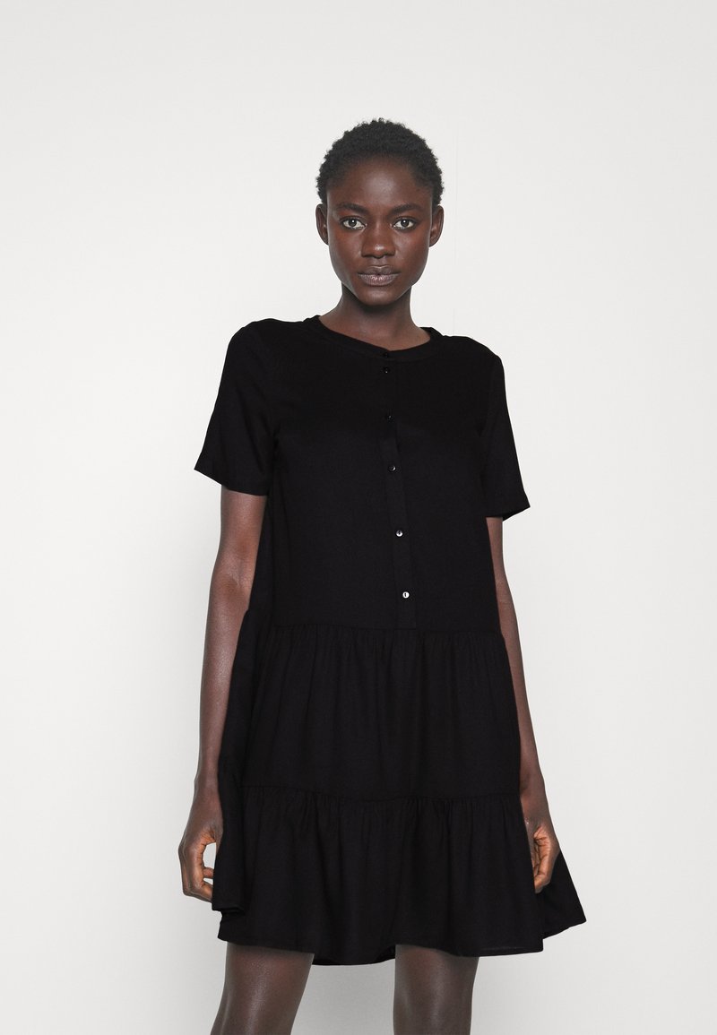 Vero Moda Tall SHORT DRESS - Freizeitkleid - black/schwarz - Zalando.de