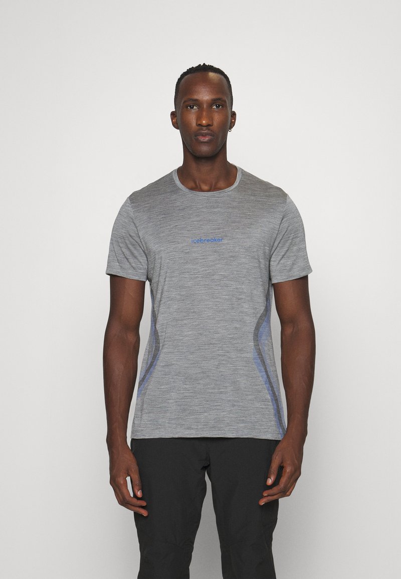 Icebreaker MEN COOL-LITE™ SPHERE TEE SYNERGISM - Sport T-shirt - grey ...