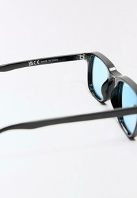 Bershka CAT1 - Zonnebril - light blue/lichtblauw - Zalando.be