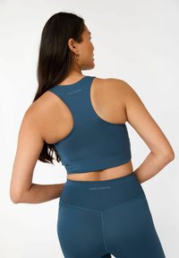Girlfriend Collective Medium support sports bra - ink/blue - Zalando.ie