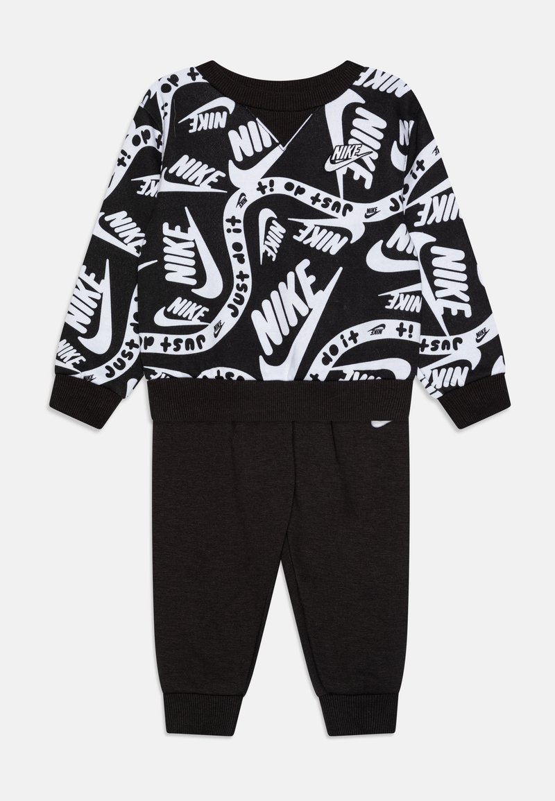 Nike Sportswear Club Set Trainingsanzug Black Schwarz Zalando At