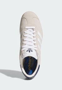 adidas Golf Originals GAZELLE GOLF - Trainers - chalk white cloud white ...