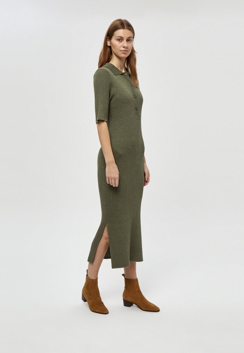 Minus MIFAY KNIT DRESS - Jumper dress - green field melange/mottled ...