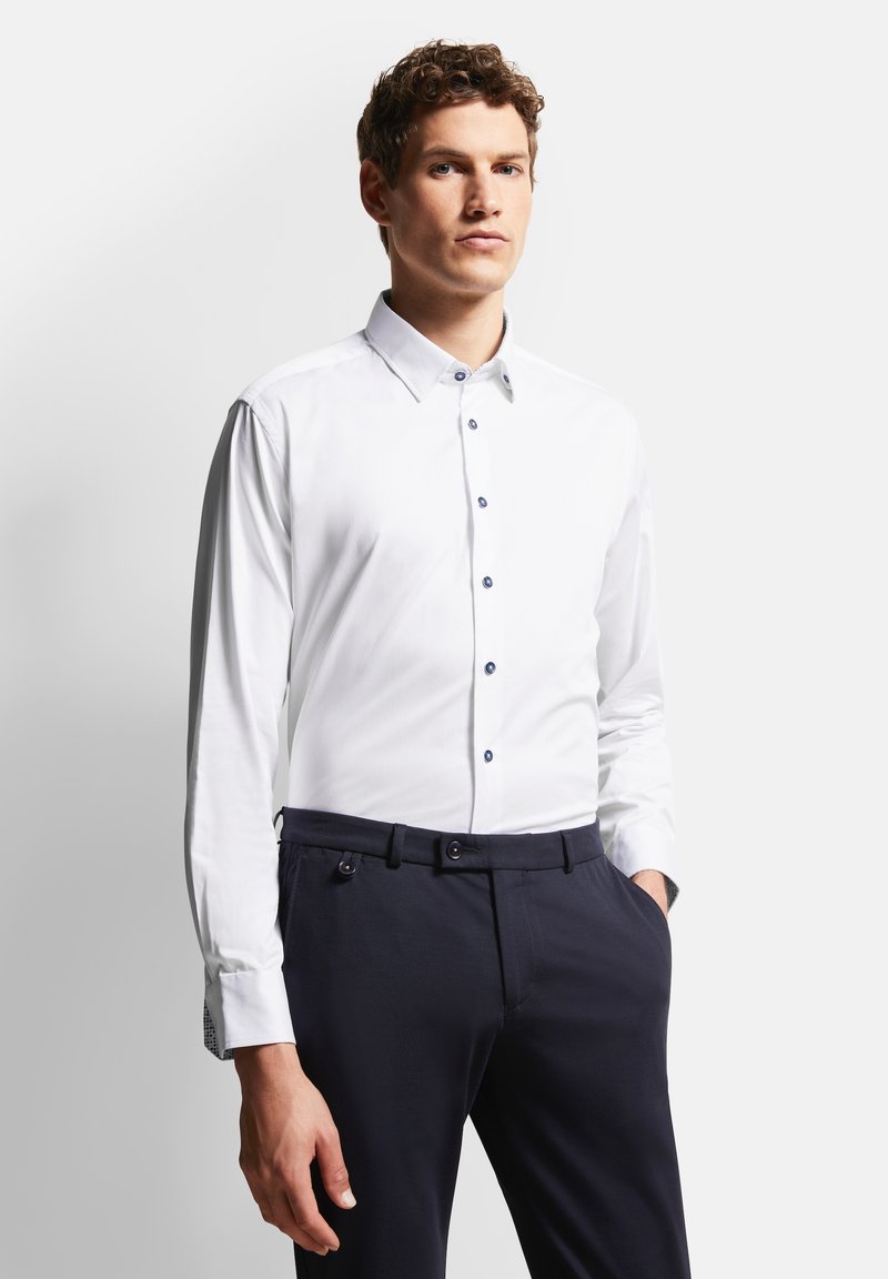 bugatti UNDER-BUTTON-DOWN - Shirt - weiß/white - Zalando