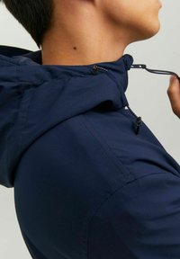 Jack & Jones JORCOPENHAGEN SPRING - Leichte Jacke - navy blazer ...