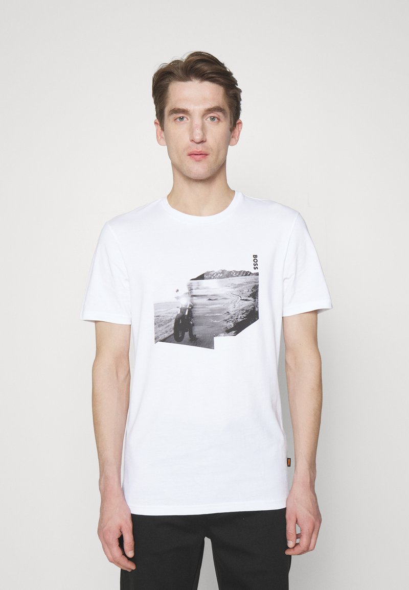 BOSS TEGLOW - Print T-shirt - white - Zalando.co.uk