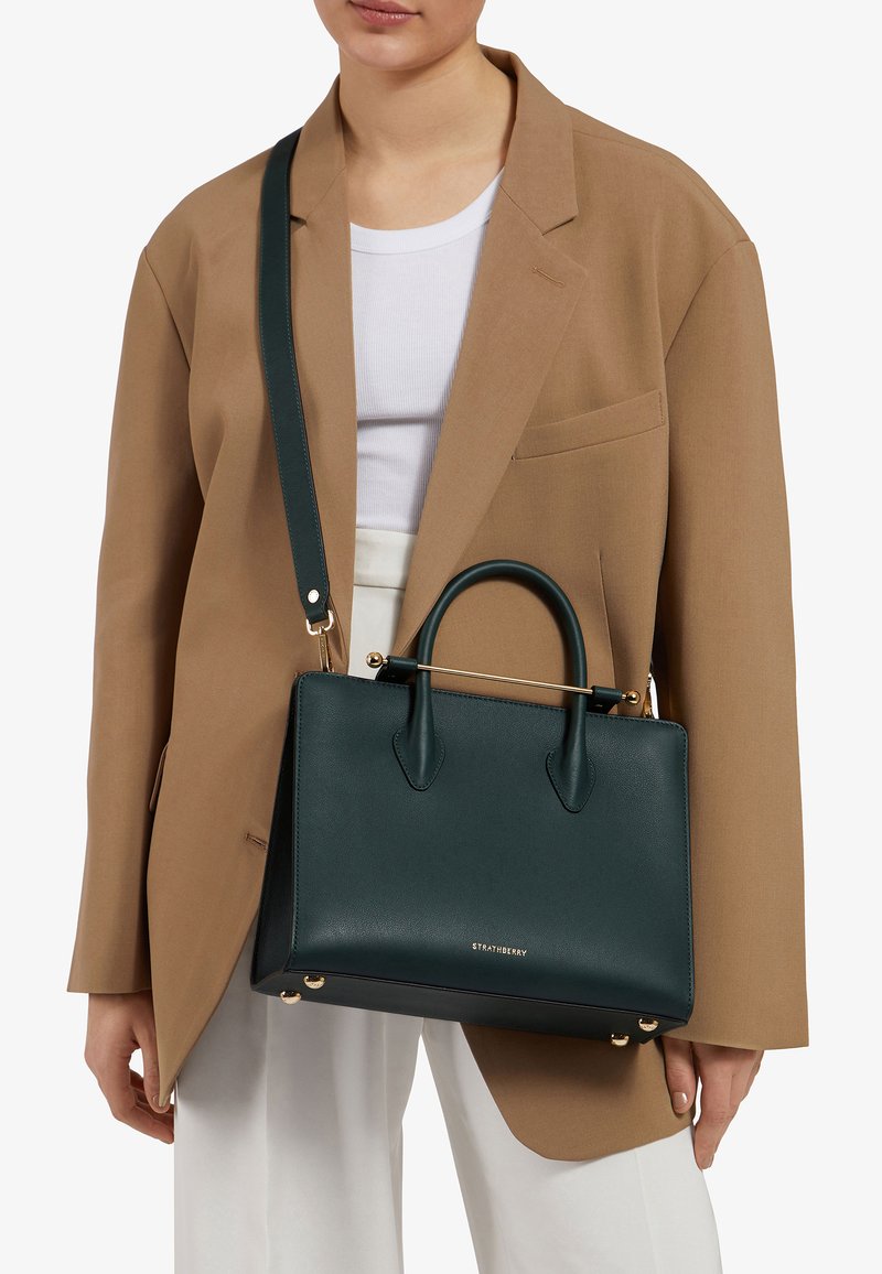 Strathberry THE MIDI NEW - Shopping Bag - bottle green/dunkelgrün ...