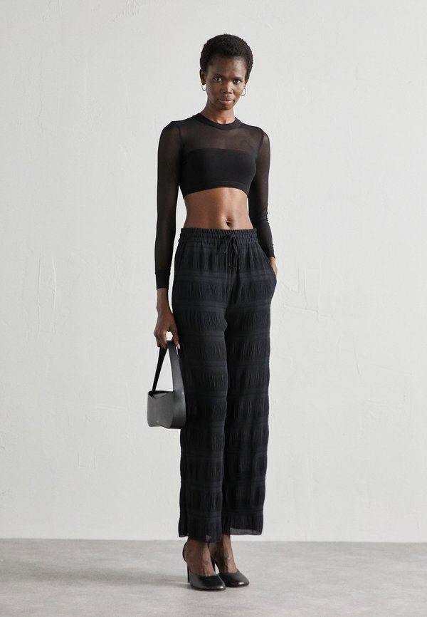 Henrik Vibskov DIGI PANT - Bukse - black/svart - Zalando.no