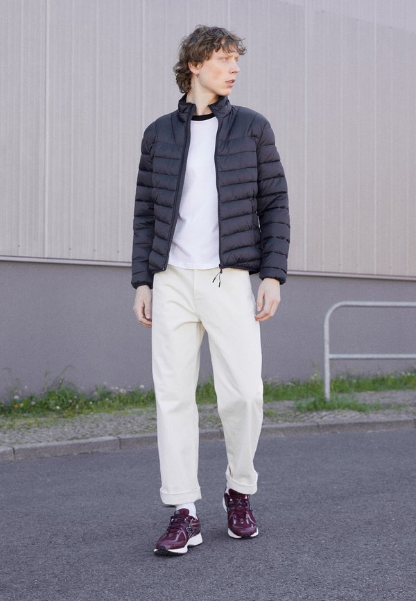 Marc O'Polo JACKET REGULAR FIT REPREVE STAND UP COLLAR 2WAY VISLON ...