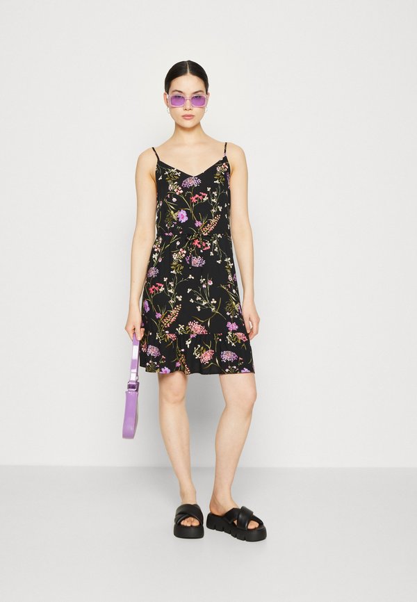 Vero Moda Curve VMEASY SINGLET MINI DRESS - Freizeitkleid - laurel ...